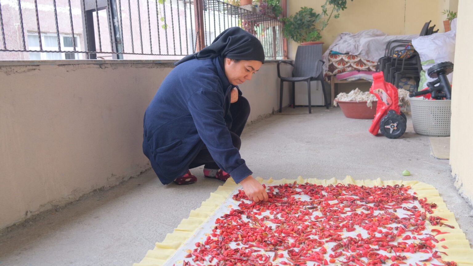 A single mother’s journey in Türkiye: Filiz’s story - GOAL Global